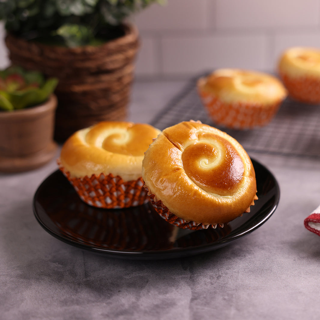 Products – tagged "Mooncakes" – 85°C Bakery Cafe
